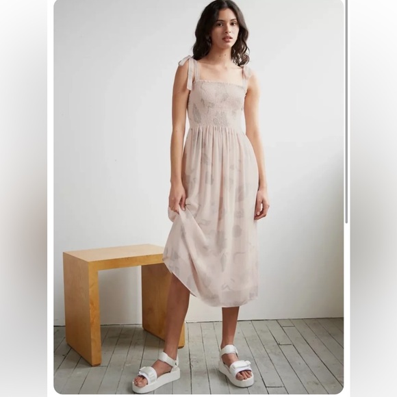 Aritzia | Dresses | Aritzia Wilfred Midi Dress Worn Once Looks New ...